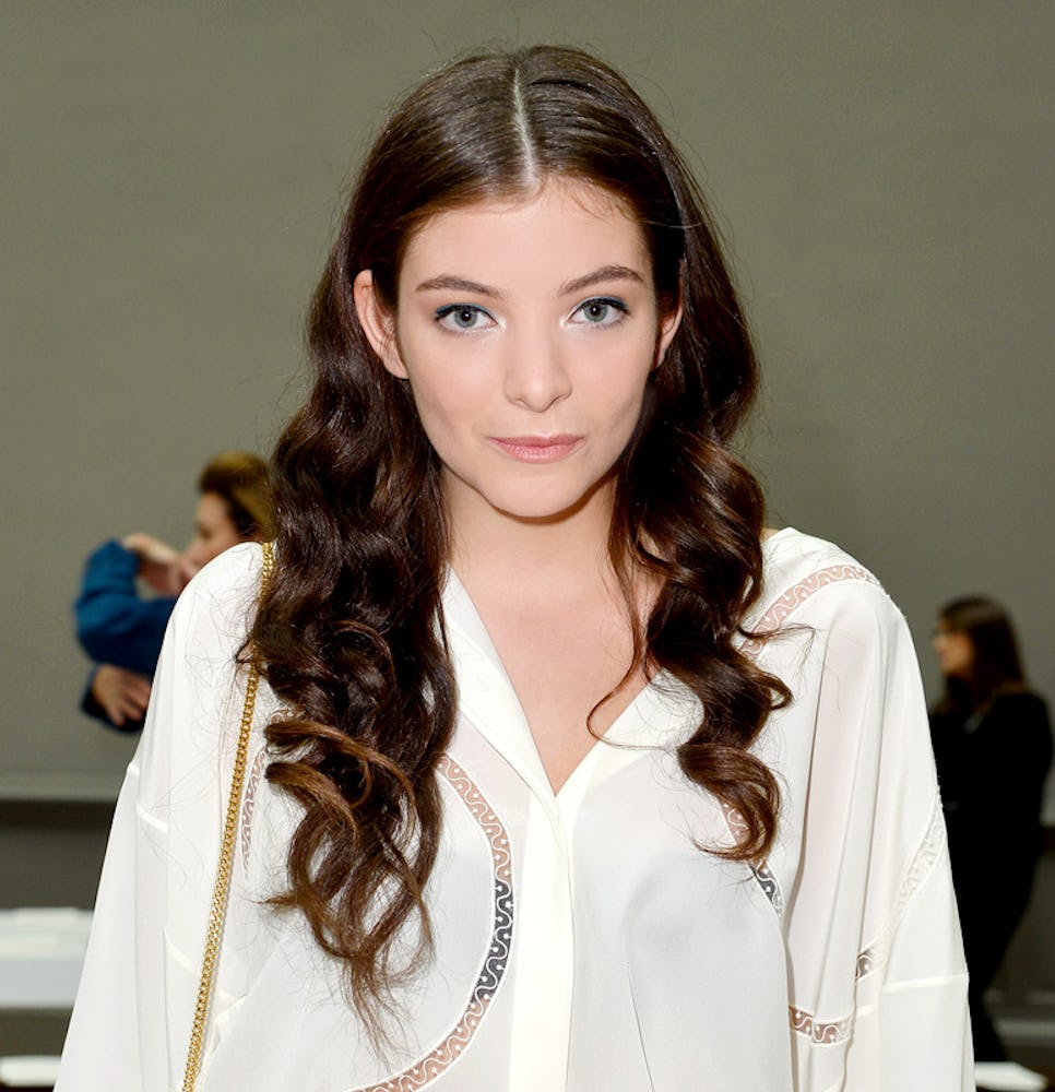 Lorde Snaps An Adorable Photo With Her Boyfriend