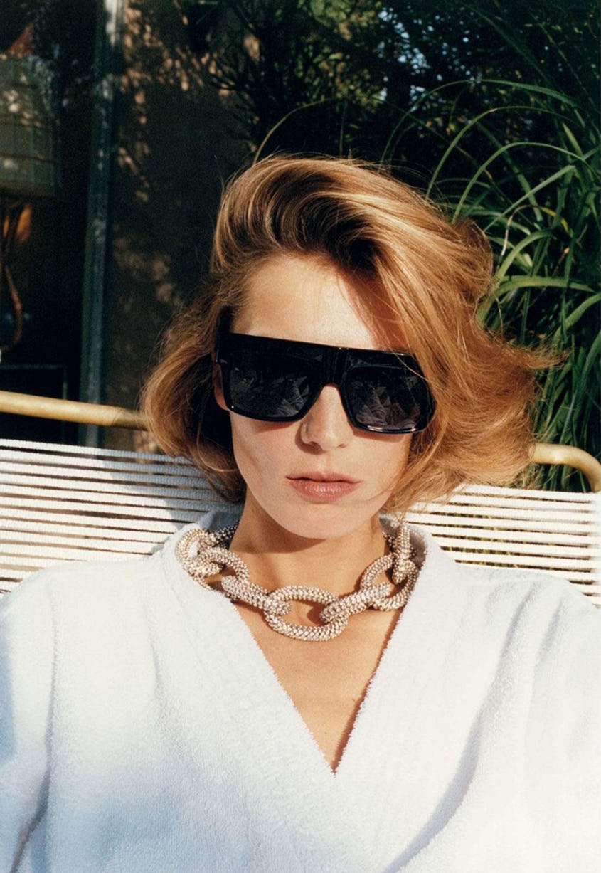 Elle Fanning Throws the First Pitch at LA Dodgers Game