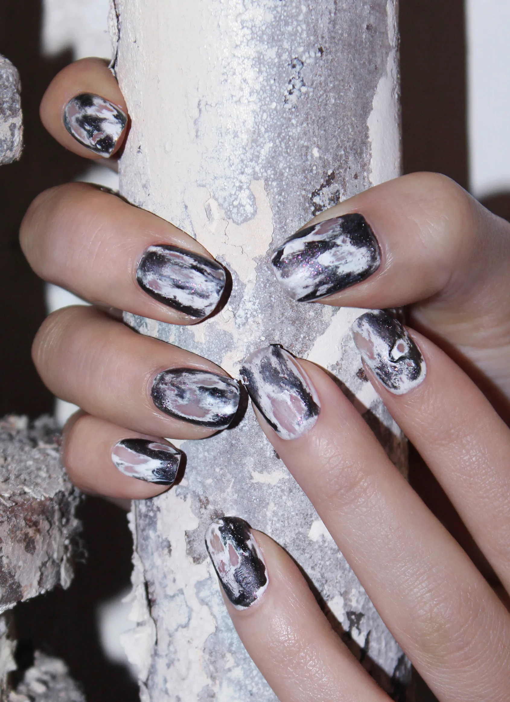Grunge Nail Art