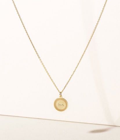 16 Dainty Necklaces That Are Perfect For Layering