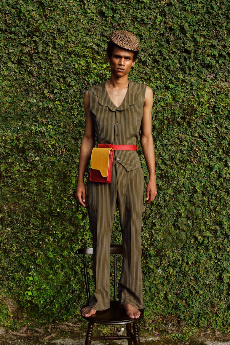 Meet ASHYA, The Brand Behind Your New Favorite Bag Trend