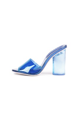 16 Ways To Rock The PVC Trend This Spring