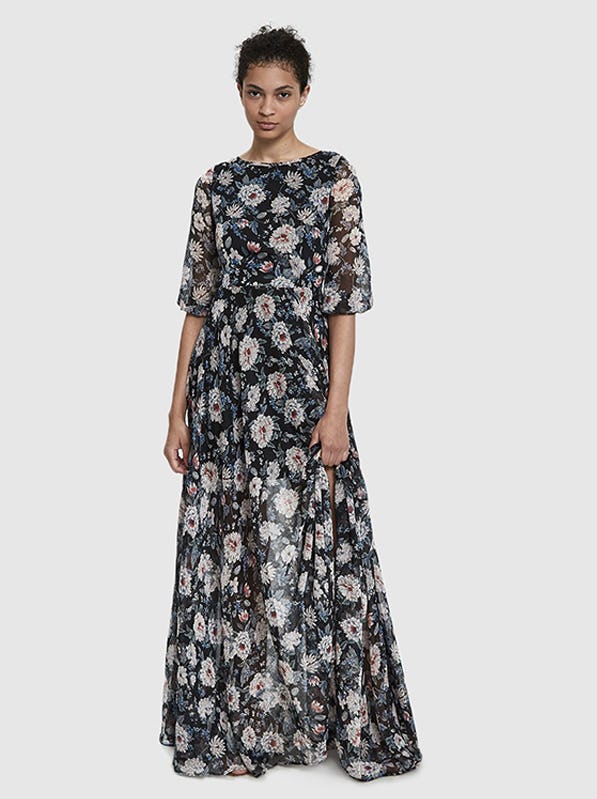 14 Oversized, Flowing Dresses To Make You Feel Like Stevie Nicks