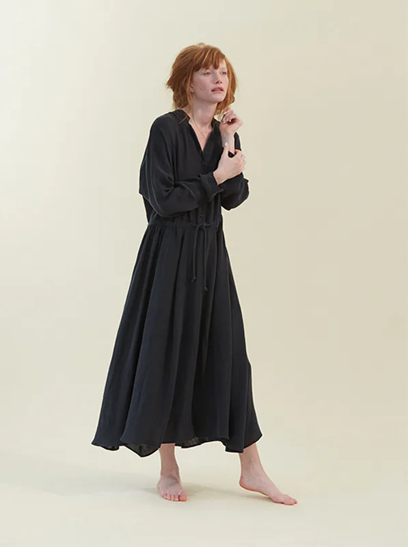 14 Oversized, Flowing Dresses To Make You Feel Like Stevie Nicks