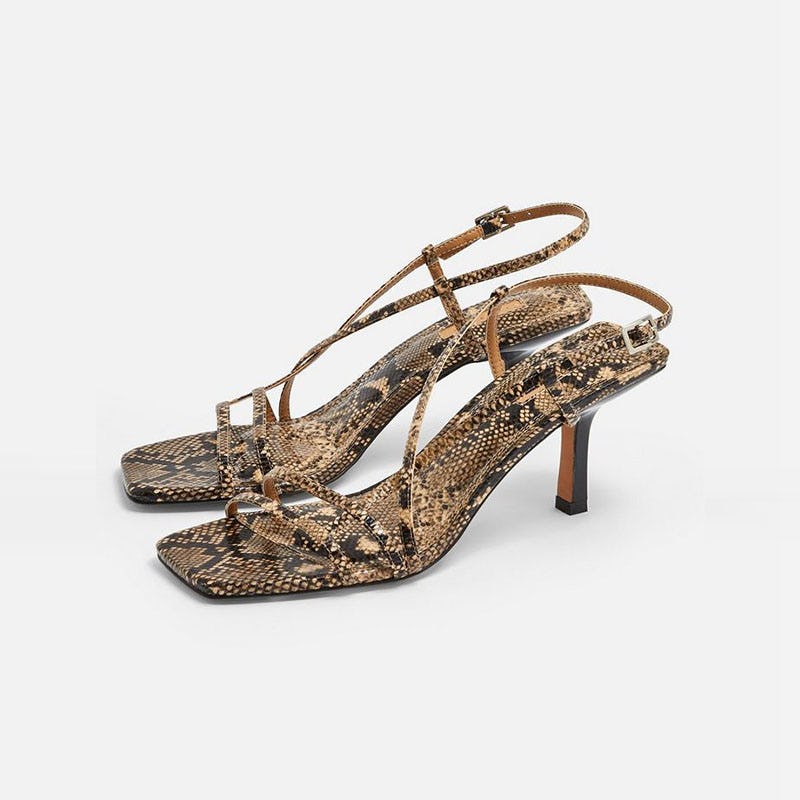 The Best Square-Toed Sandals To Wear In Summer And Fall