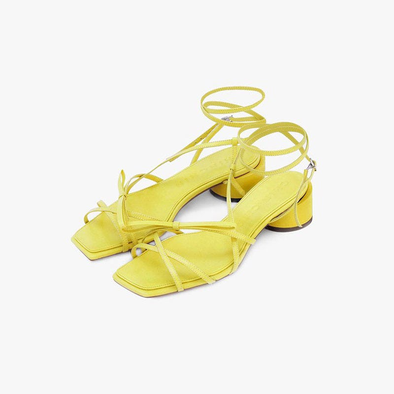 The Best Square-Toed Sandals To Wear In Summer And Fall
