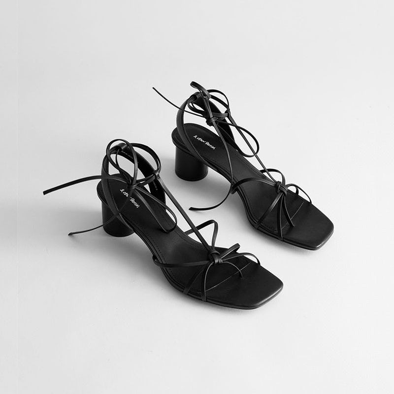 The Best Square-Toed Sandals To Wear In Summer And Fall