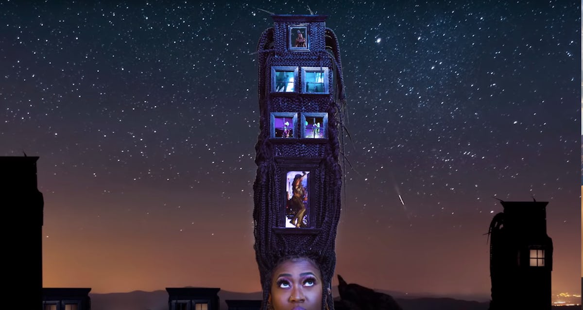 Best Missy Elliott Hair Looks In "DripDemeanor" Music Video