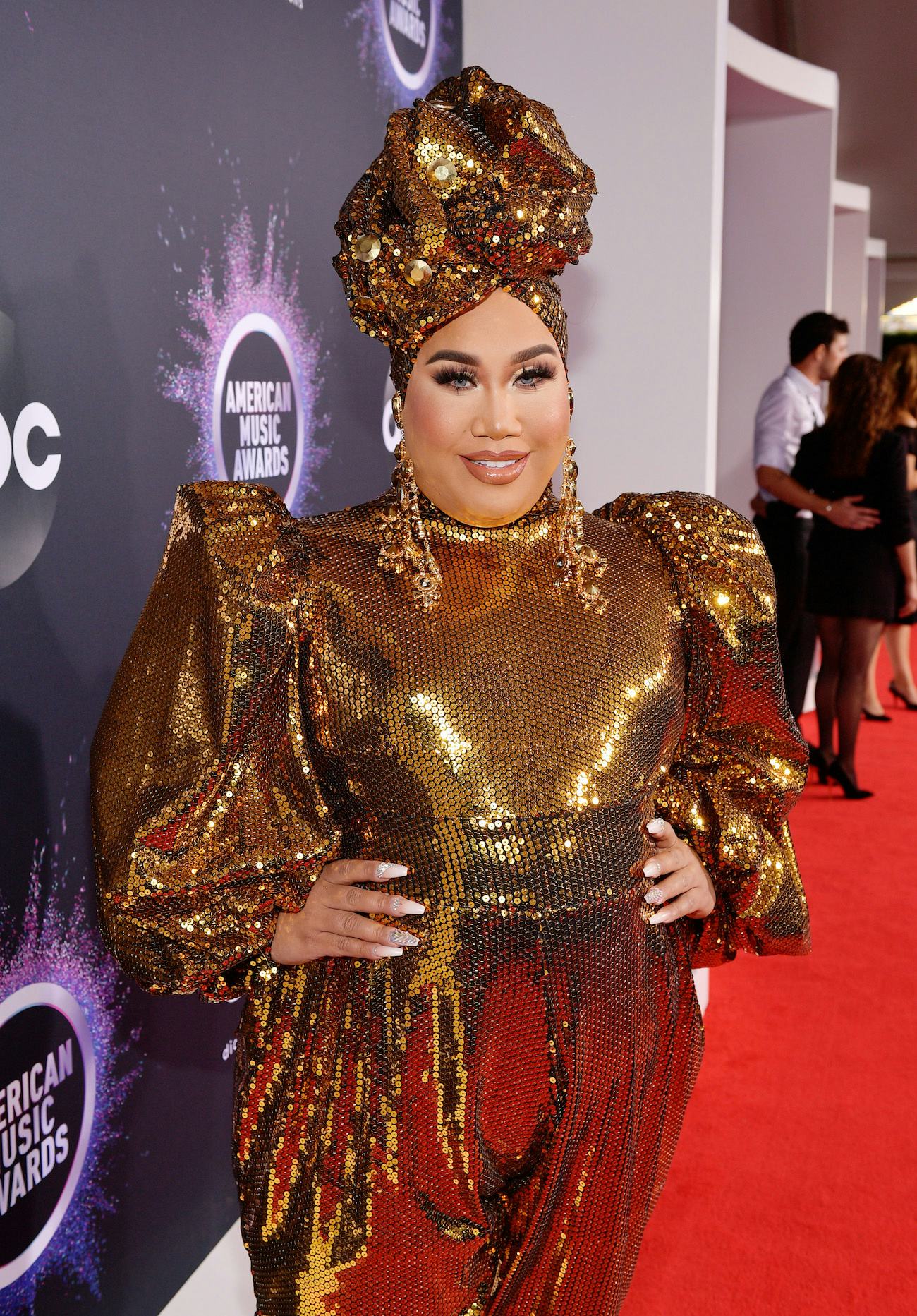 2019 AMAs: See The Best Beauty Looks