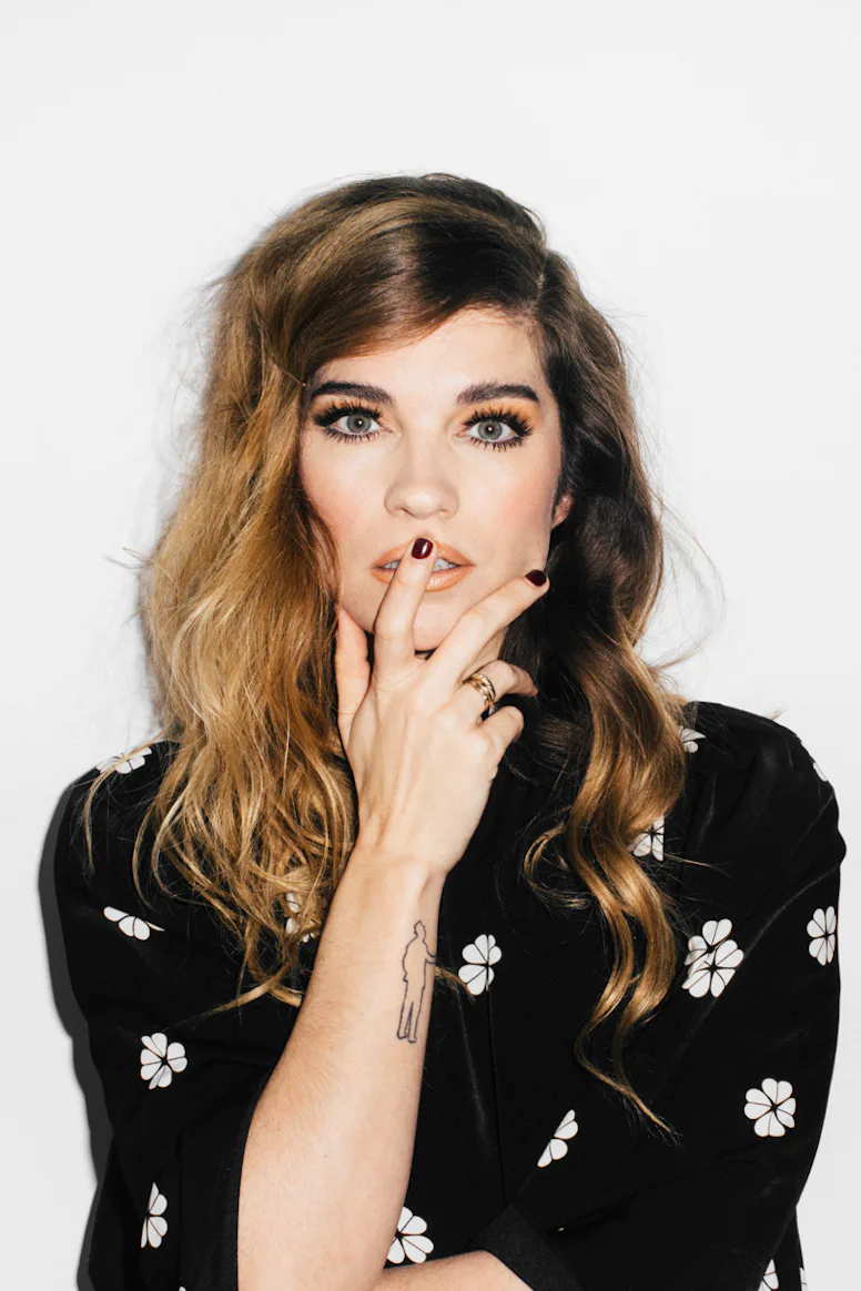 Annie Murphy On Saying Goodbye to 'Schitt's Creek'