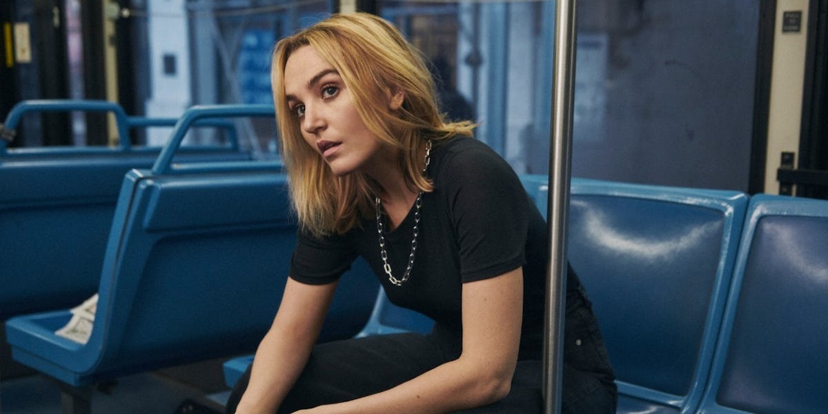 Chloe Fineman Of 'SNL' Stars In Rag & Bone's Spring 2020 Campaign