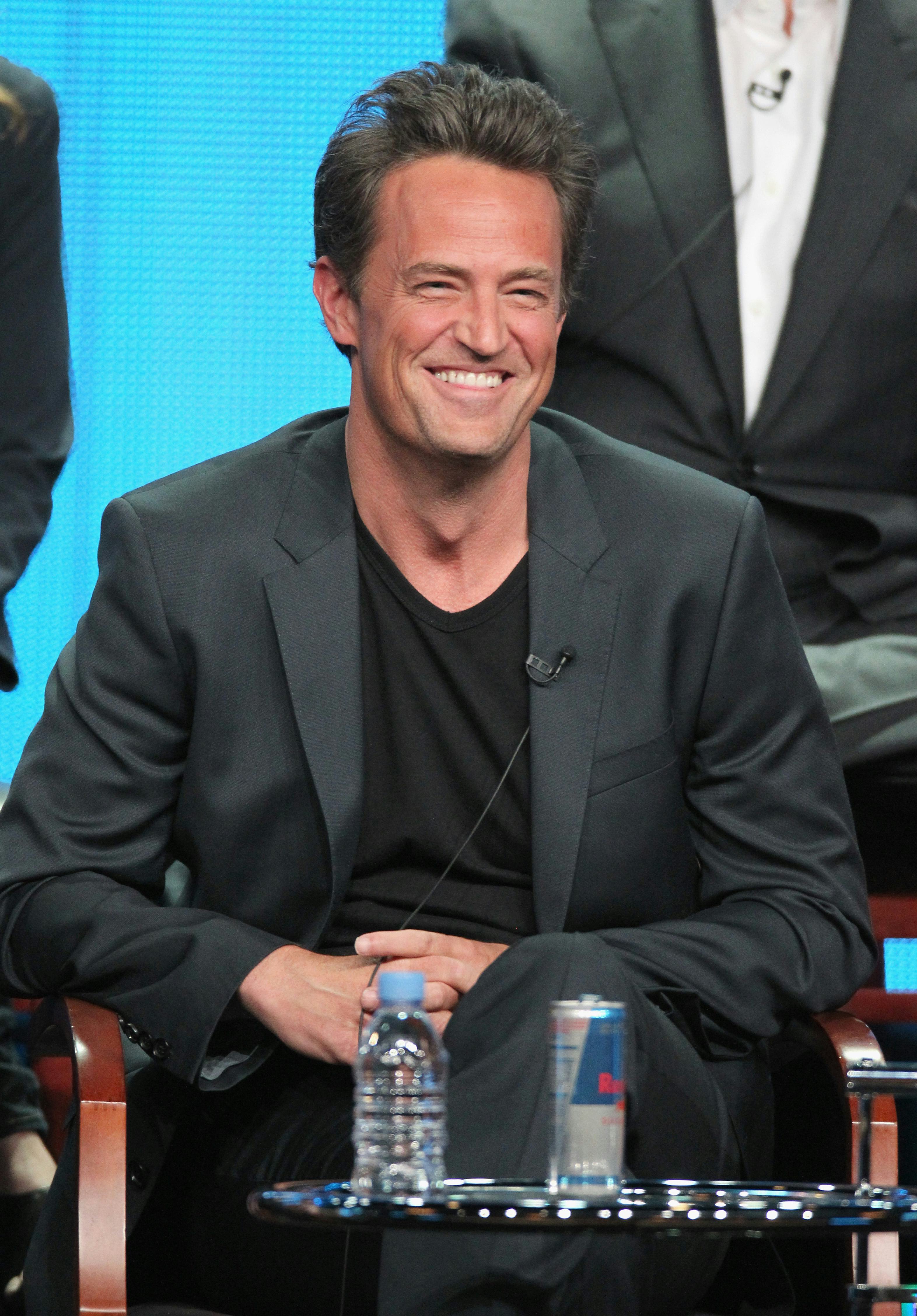 Matthew Perry & His ‘Friends’ Character Chandler Bing Seem To Have ...