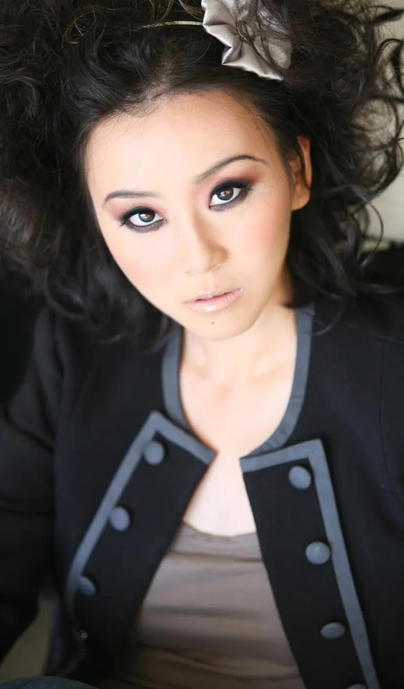 Marie Lu Dropped Some Big Hints About Her Batman YA Novel In Her Reddit AMA