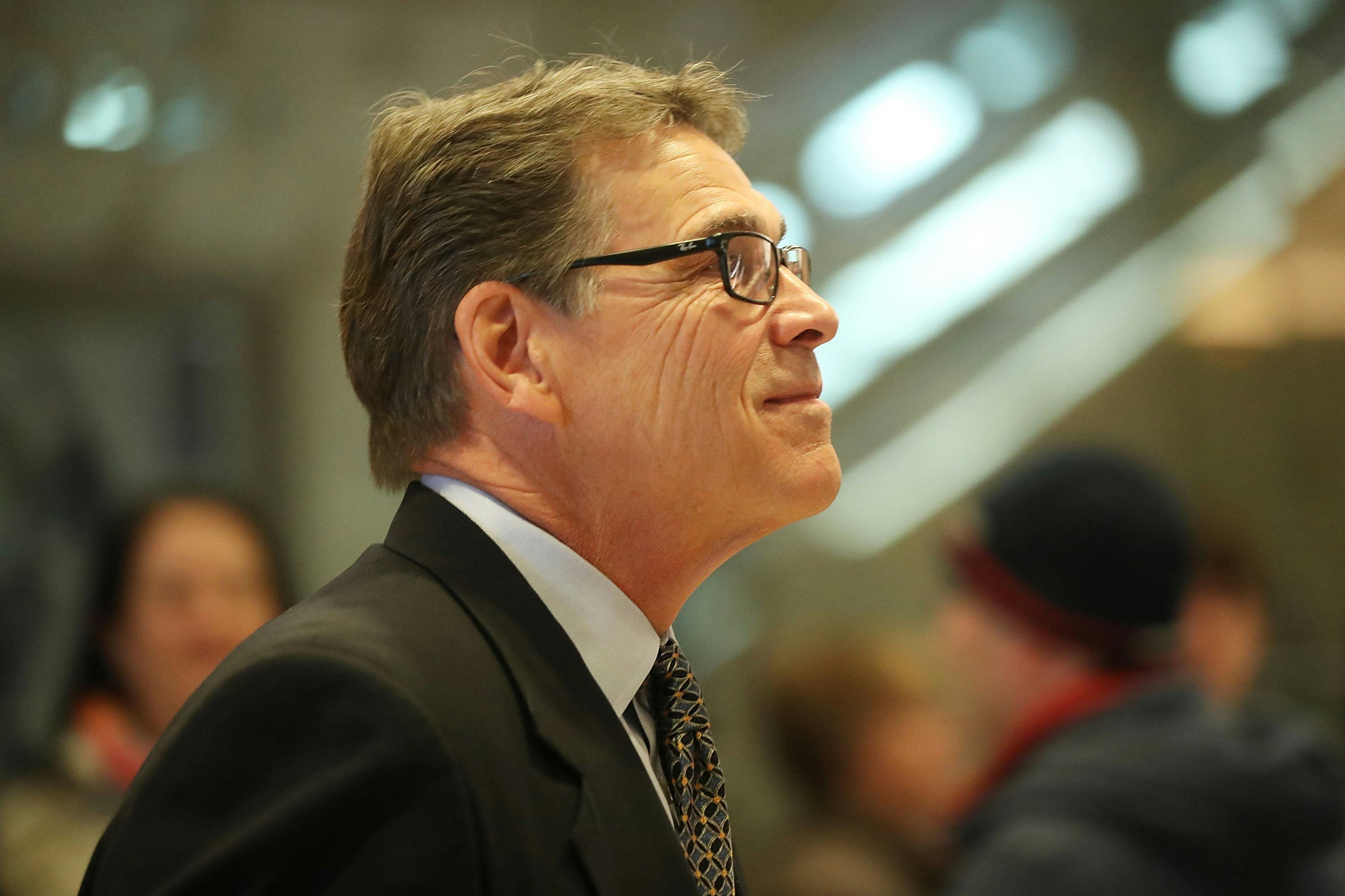 Rick Perry Energy Secretary Jokes & Memes Make You Wish Trump Forgot ...