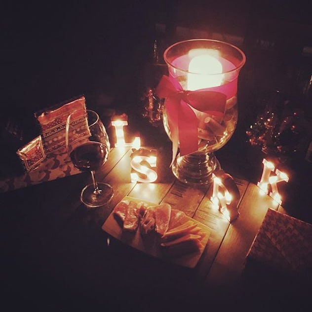 13 Benefits Of Having A Kid Who Has No Idea Who The Hell Santa Is