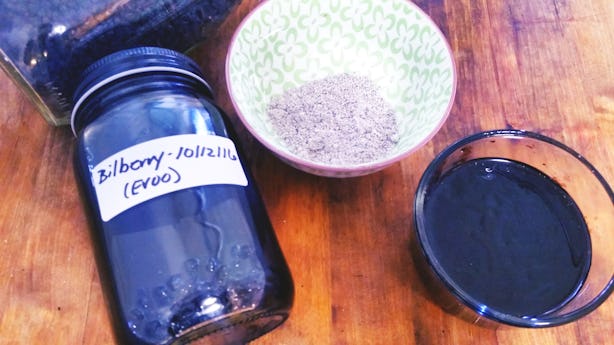 5 Ways To Use Bilberry In Skin & Hair Recipes That Are A Total Treat ...