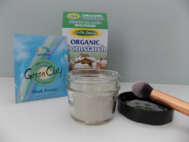 DIY Recipe For Translucent Mineral Blotting Powder: What Two Organic ...