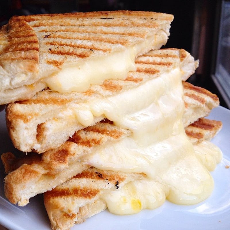 Happy National Grilled Cheese Month! 7 Reasons Why Grilled Cheese ...