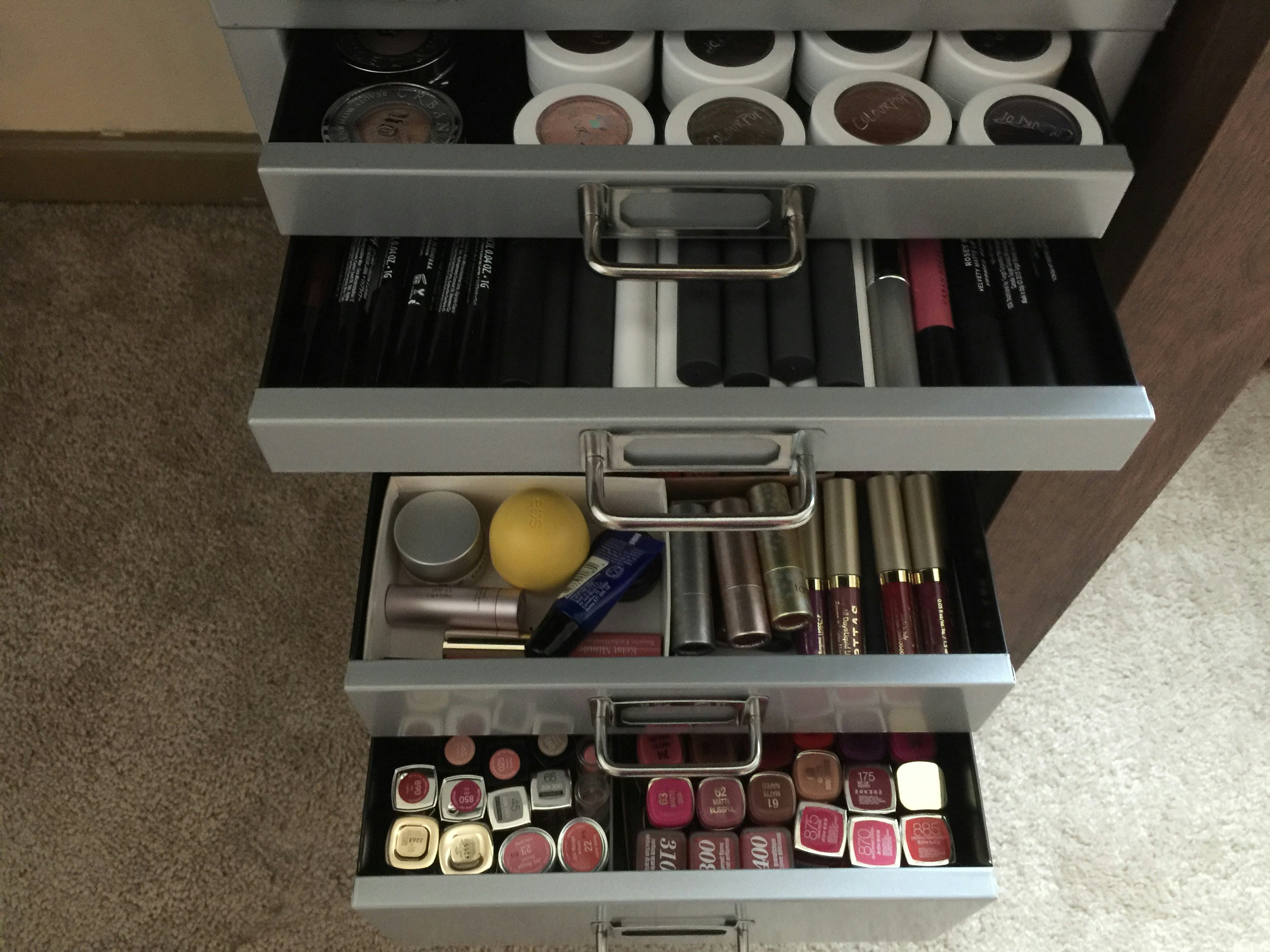 9 Best Office Organizers For Makeup Junkies With Large Beauty ...