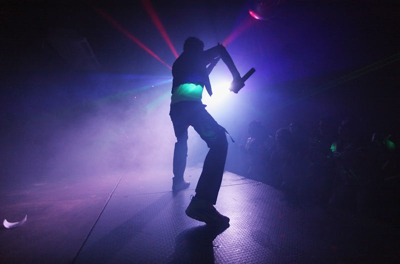 London Teen Loses Finger At Rave, Keeps Dancing