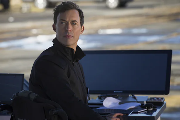 Is Harrison Wells Good or Evil? 'The Flash' Scientist May Be a ...