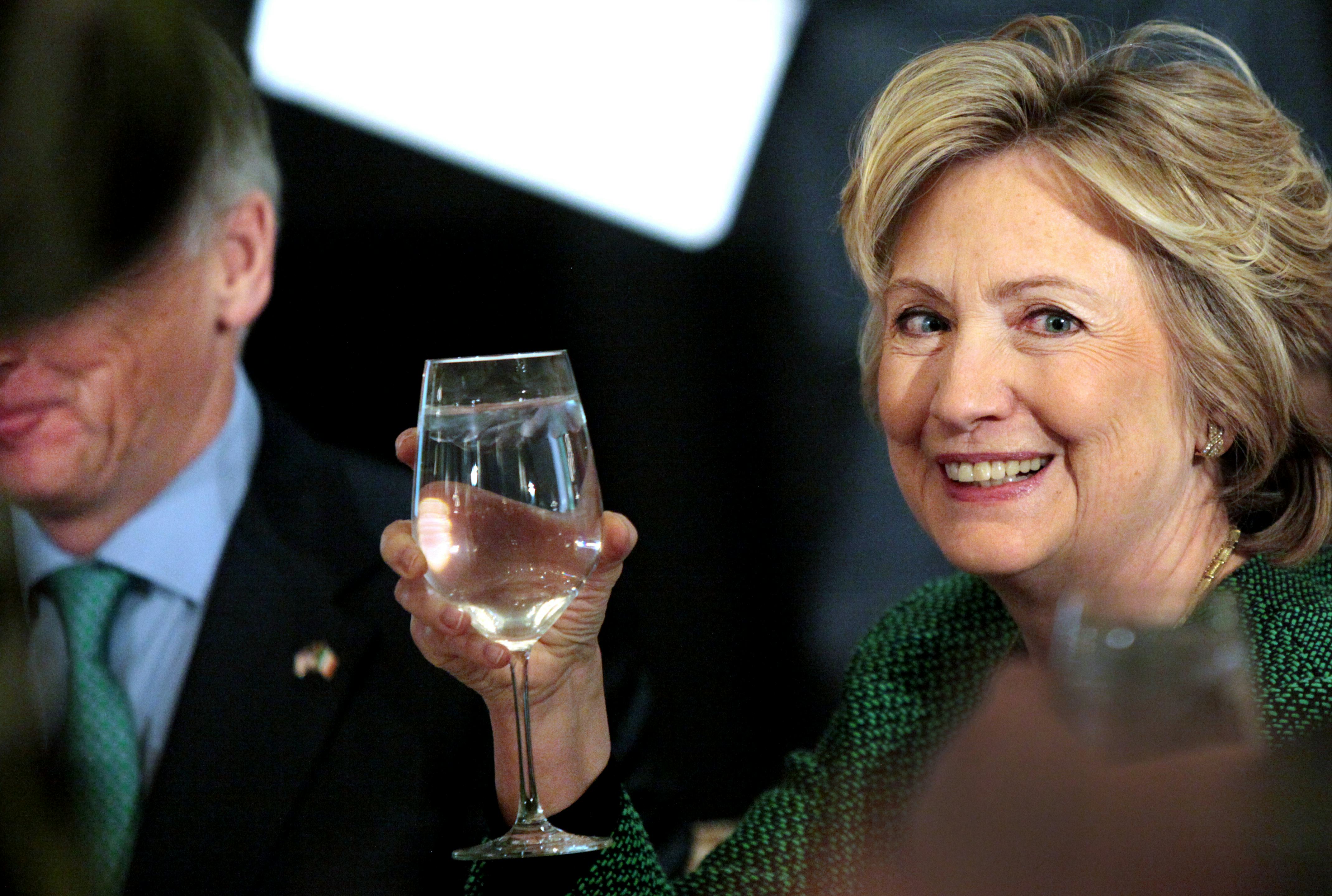Hillary Clinton's Farewell To The Toast Is A Heartfelt Reminder To ...
