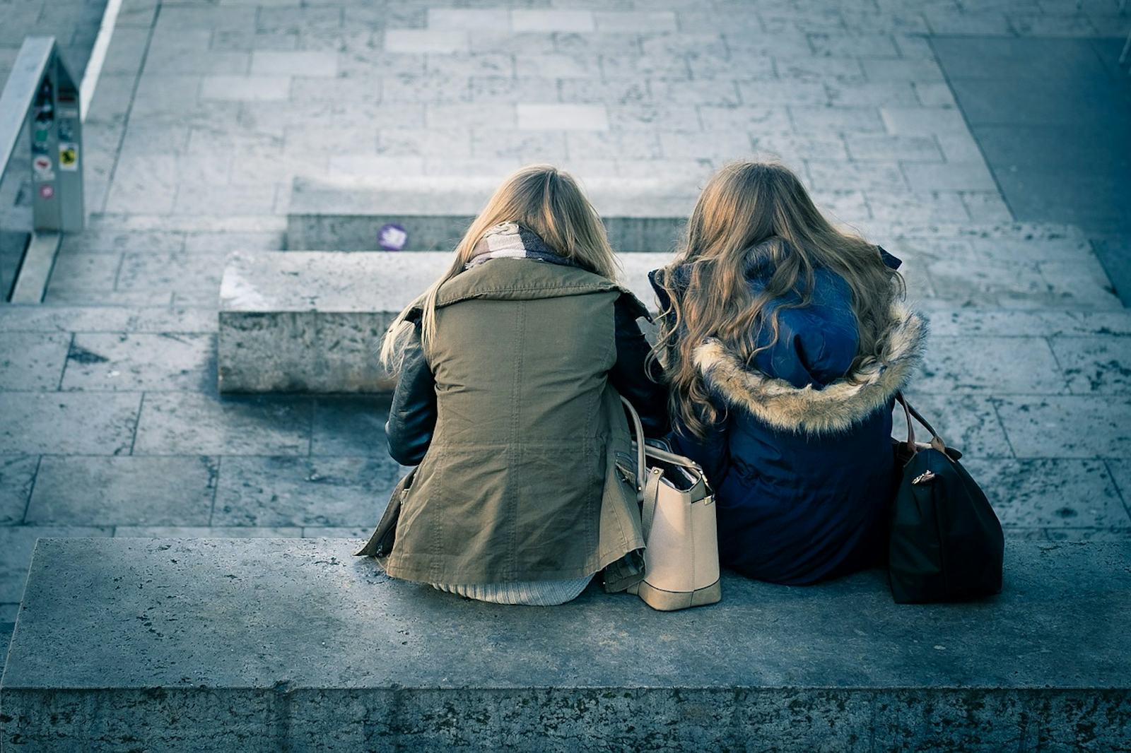 6 Signs You've Outgrown A Friendship & Why That's OK