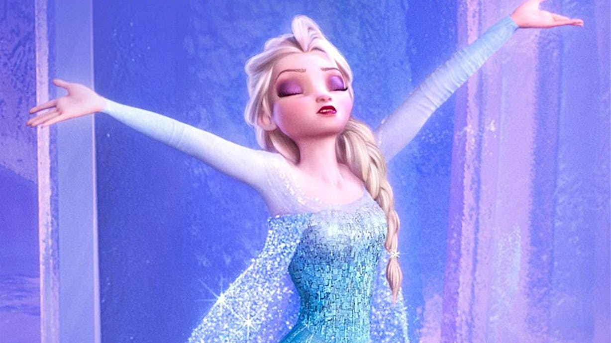 How to Dress Like Elsa From 'Frozen' in 6 Easy Steps, Because It Looks ...