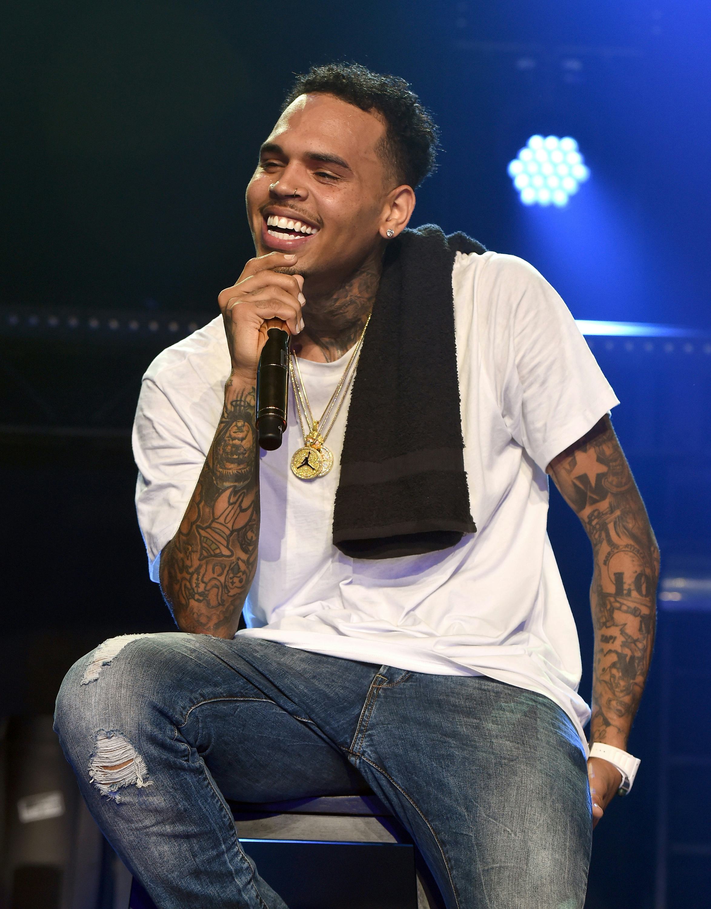 Chris Brown Owns 14 Burger Kings, But He's Not The Only Celebrity In On ...