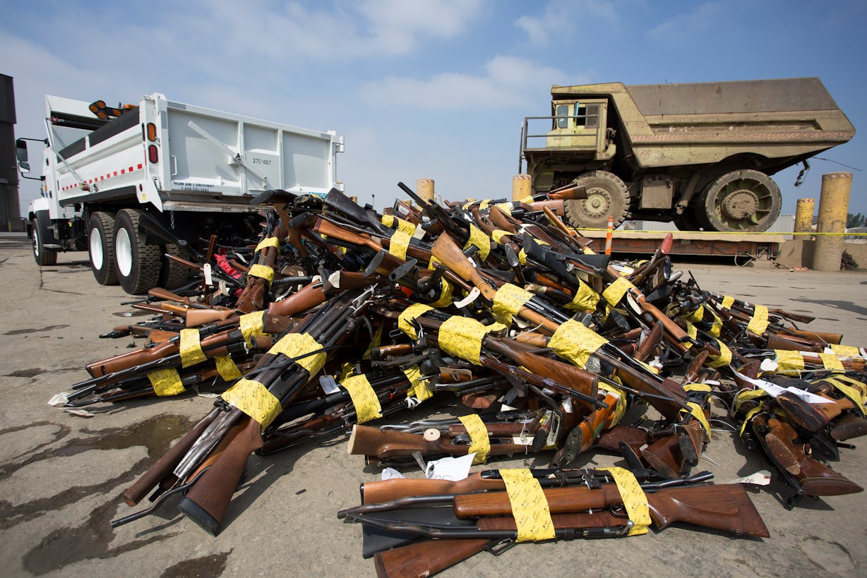 California Has The Toughest Gun Control In The Country And That Might Be Exactly The Point california-has-the-toughest-gun-control-in-the-country-and-that-might-be-exactly-the-point