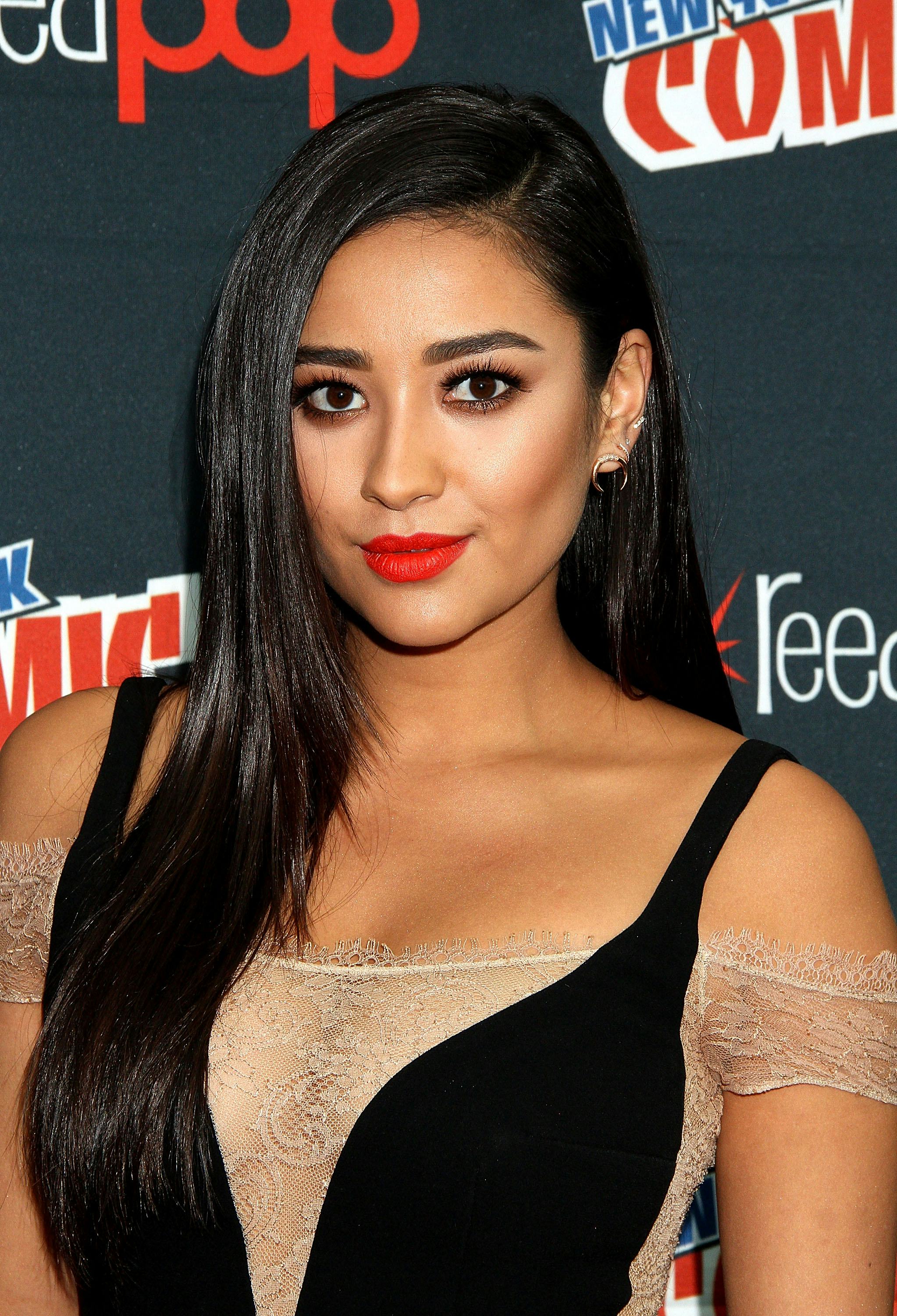 'Pretty Little Liars' Star Shay Mitchell Believes Everyone Can Define ...