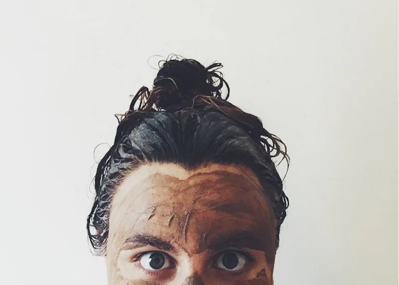 6 Weird Shampoo Substitutes That Actually Work Because We've All Gone ...