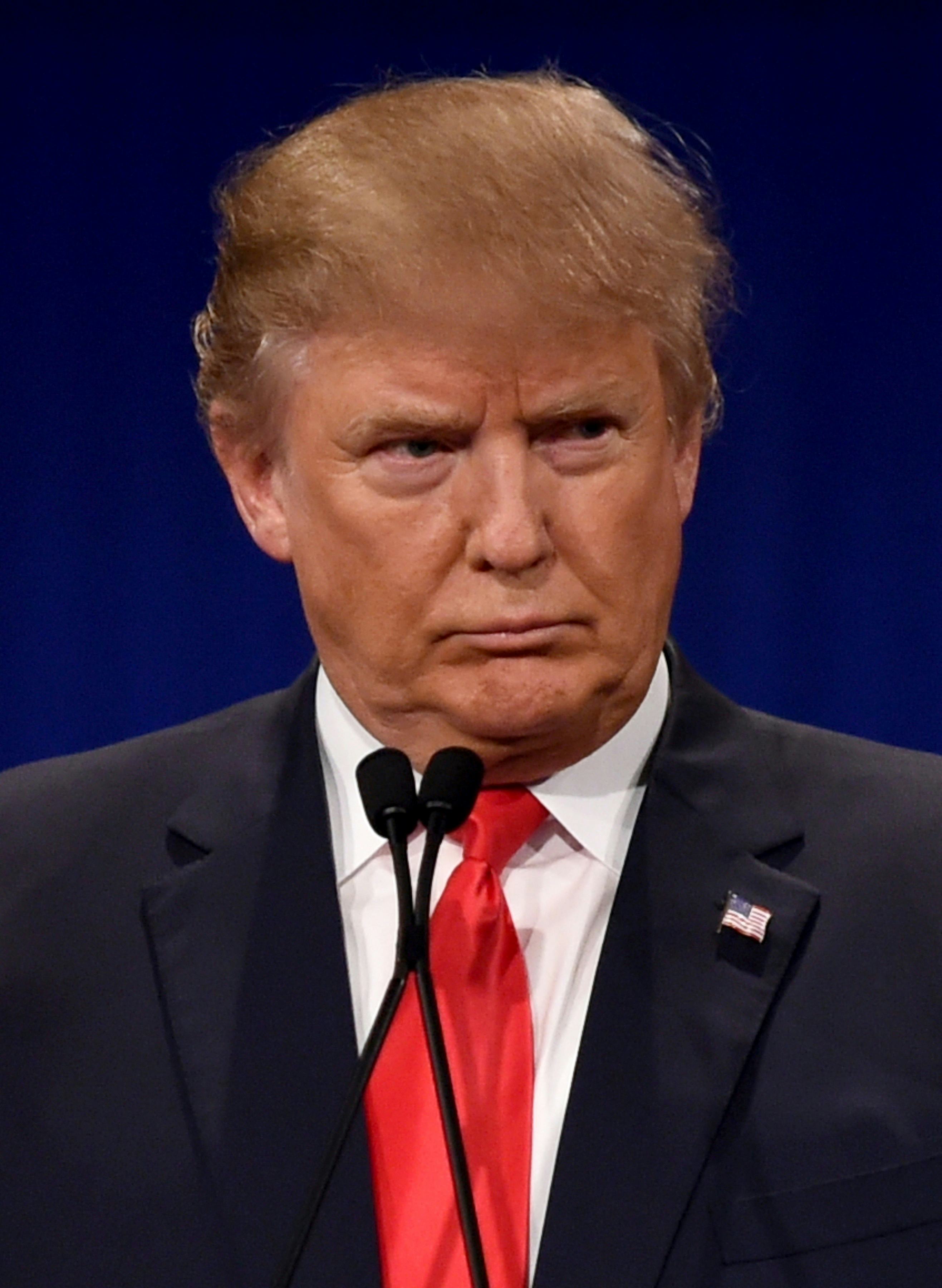 The Funniest GOP Debate Jokes, Memes, & GIFs Are So On Point