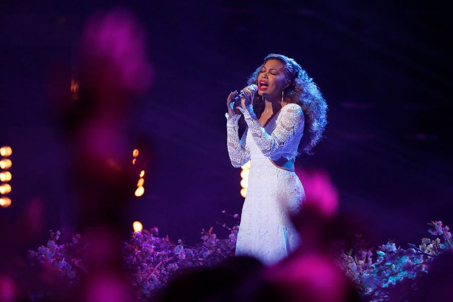 India Carney Sings 'Glory' in "The Voice" Top 6 & Makes the Comeback of ...