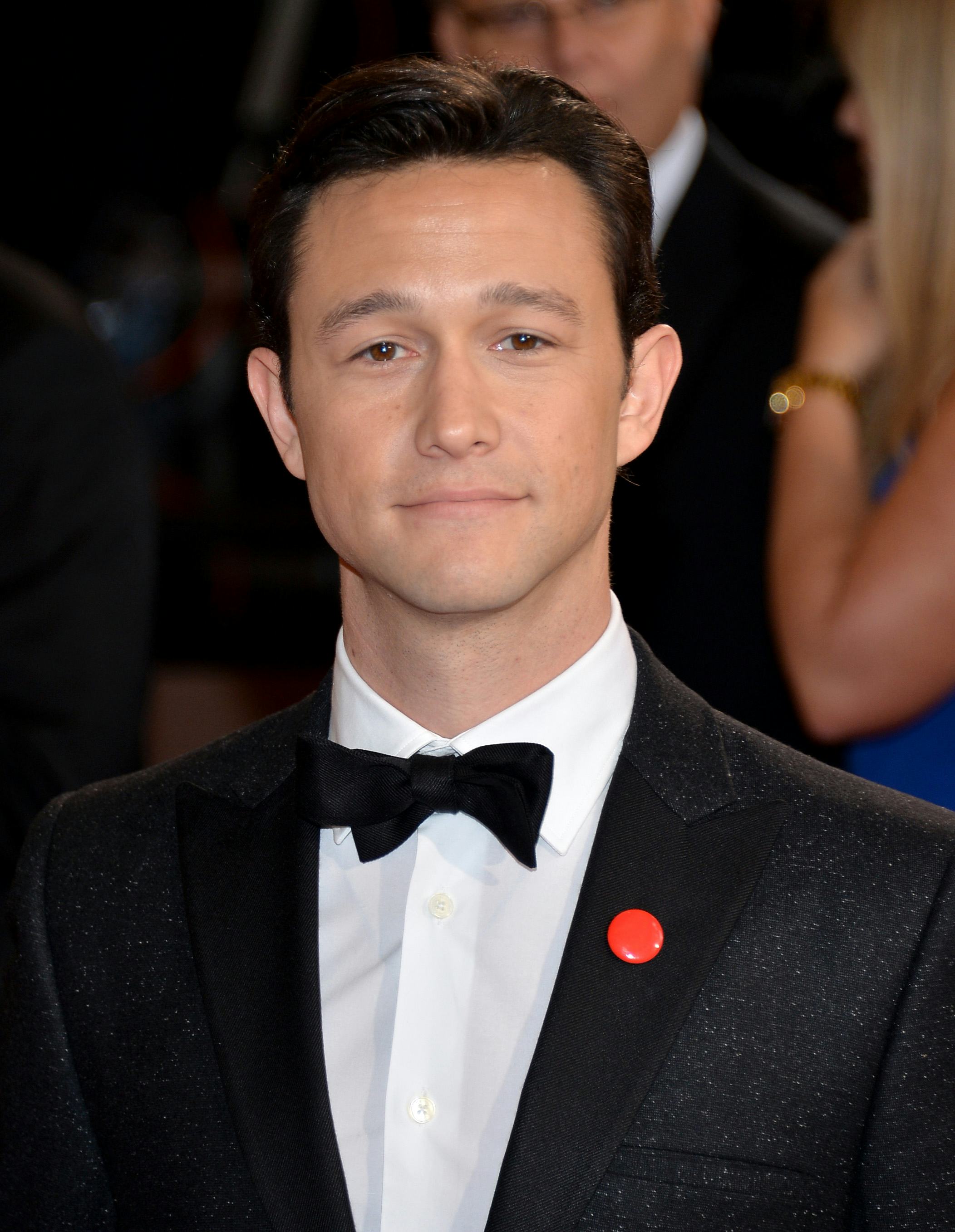 Joseph Gordon-Levitt's Thoughts on Feminism Will Make You Like Him Even ...