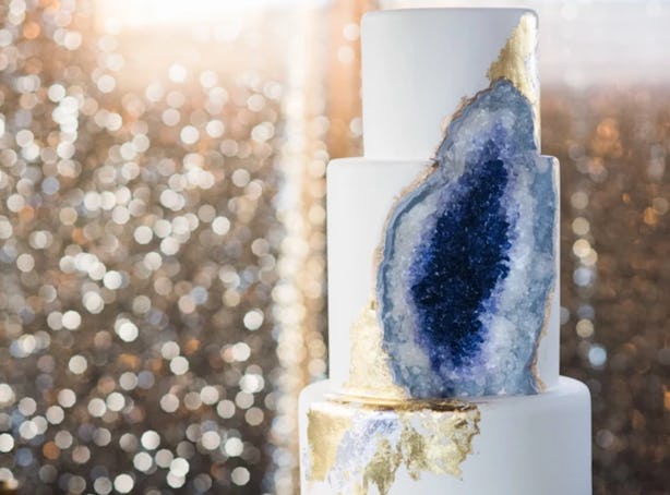 This Amethyst Geode Wedding Cake Is Too Stunning For Your Eyes, Let ...