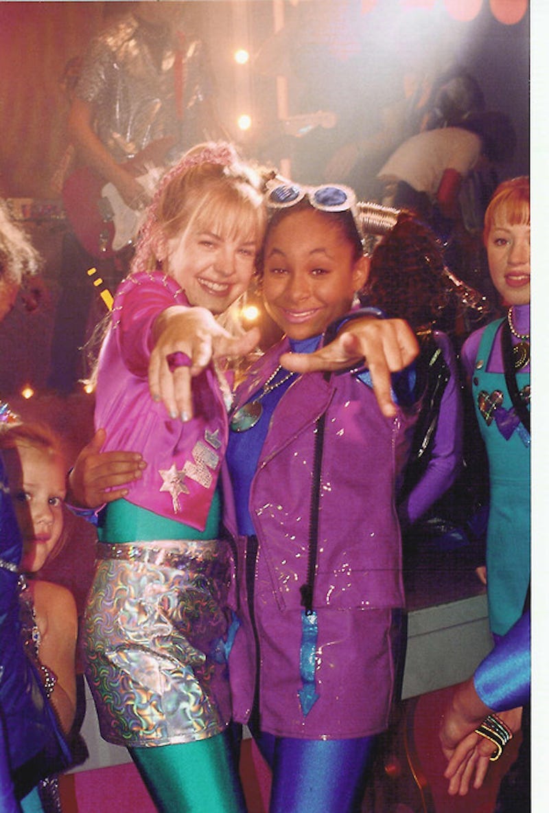 9 'Zenon, Girl Of The 21st Century' Fashion Moments That Prove Our ...