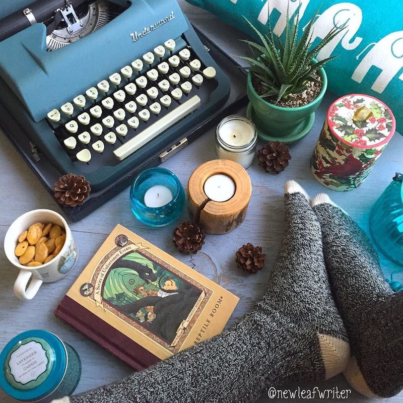 18 Book-Themed Instagram Accounts That Will Fill You With #Shelfie Envy