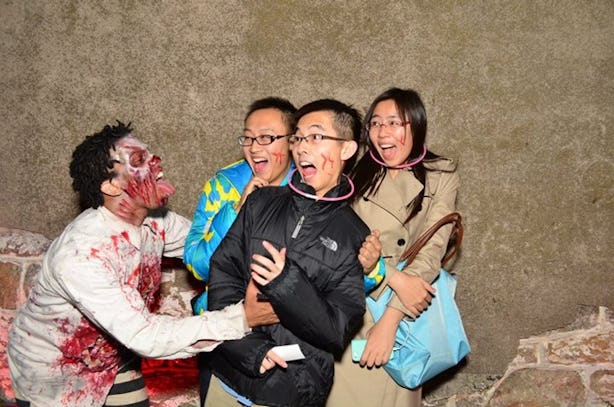 What’s It Like to Work at a Haunted House on Halloween? Reddit Shares ...