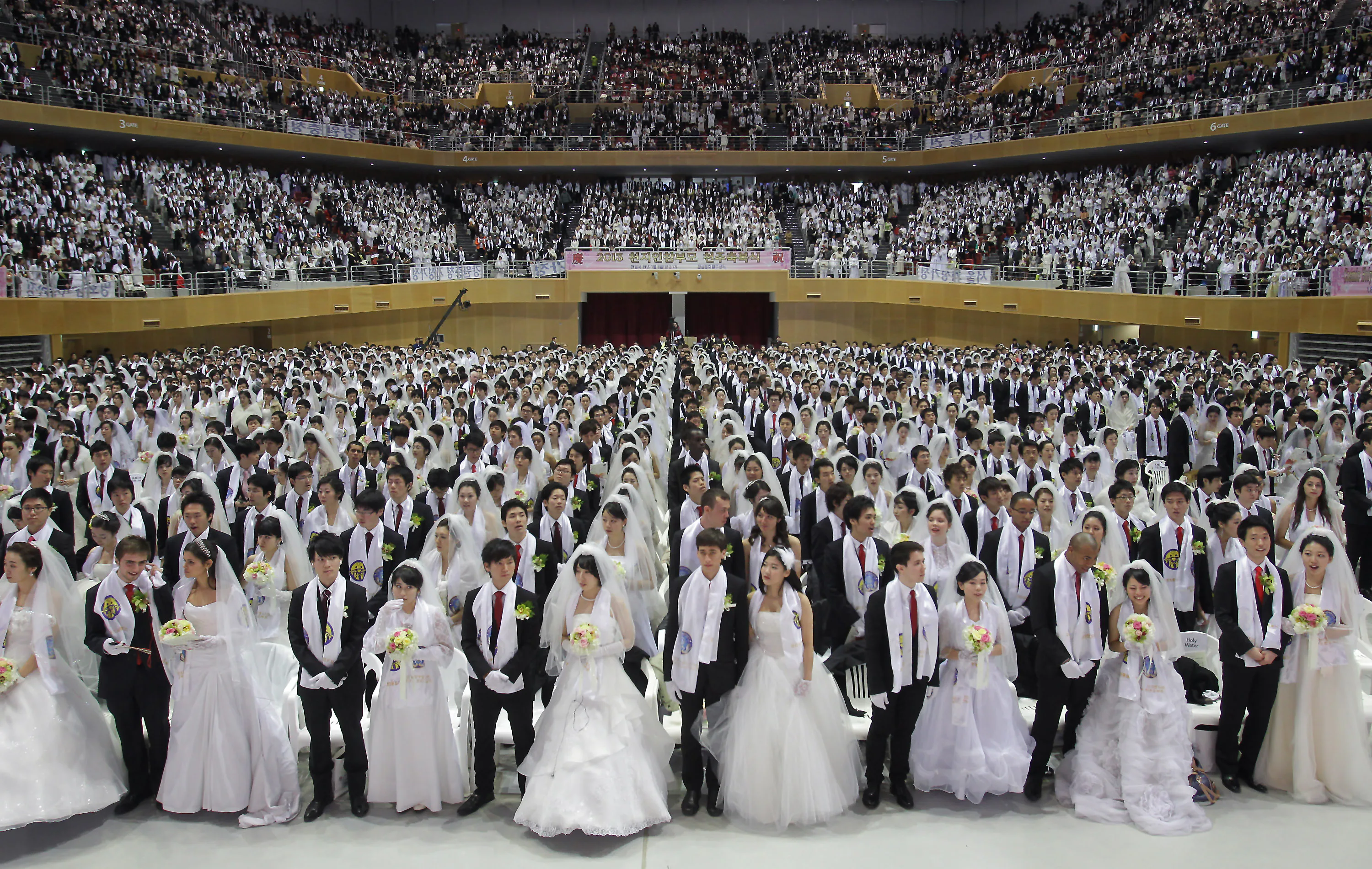 Pope's Wedding of Cohabitating Couples Signals a Shift In the ...