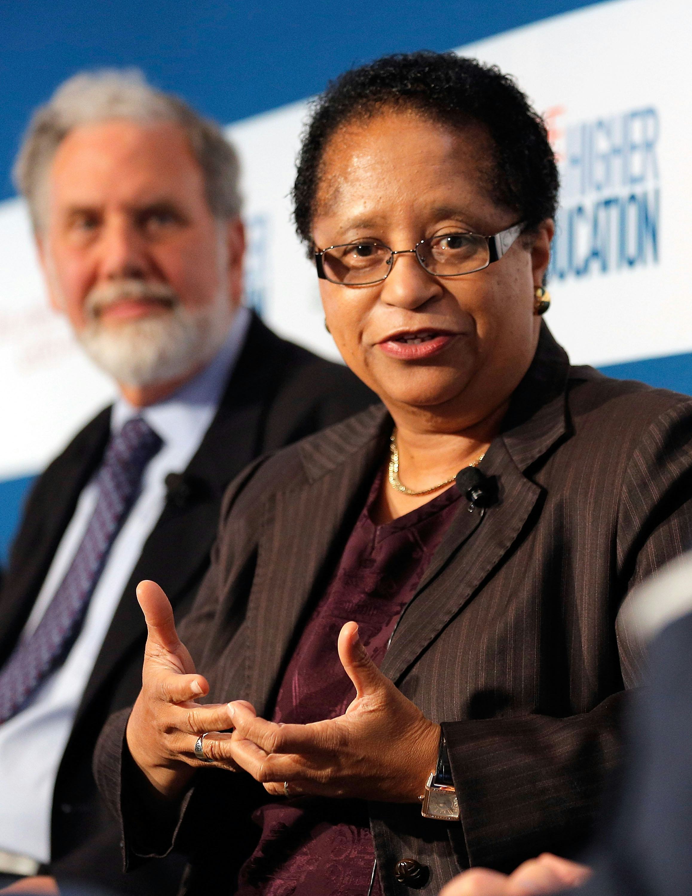 9 Badass Female Scientists You Should've Learned About In School But ...