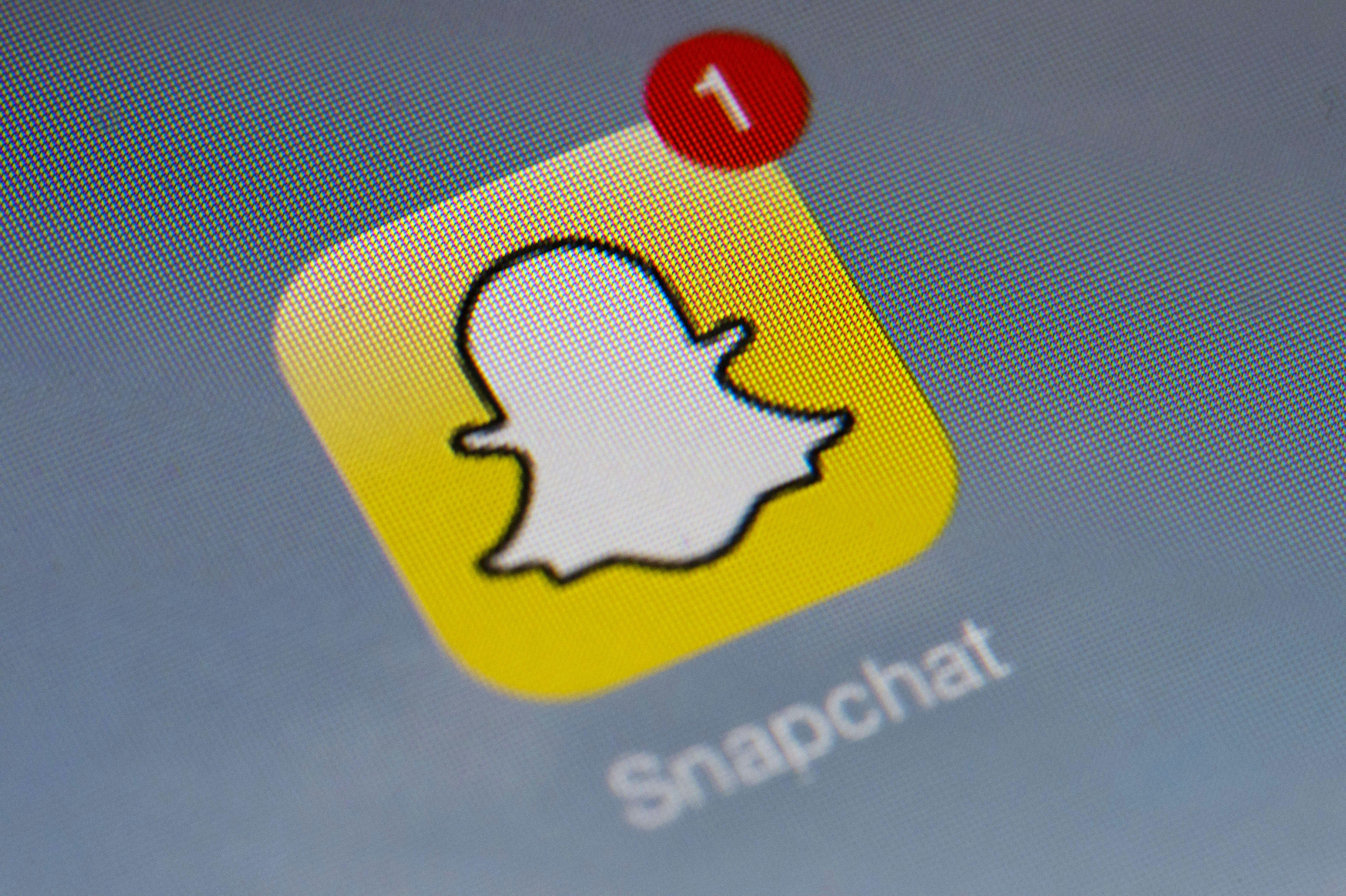 Should I Use Snapchat? Here's How To Decide In 6 Easy Questions
