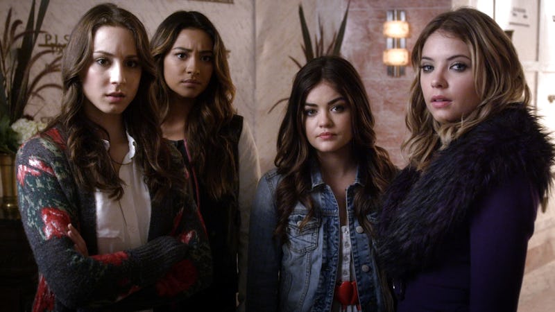 10 Graphs Only 'Pretty Little Liars' Fans Understand