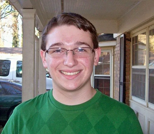 Gay Man Daniel Ashley Pierce Receives Thousands in Donations After ...