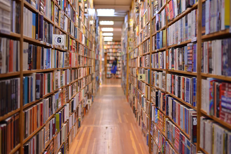 12 Graphic Novels That Should Be Taught In Schools 12 Graphic Novels That Should Be Taught In Schools