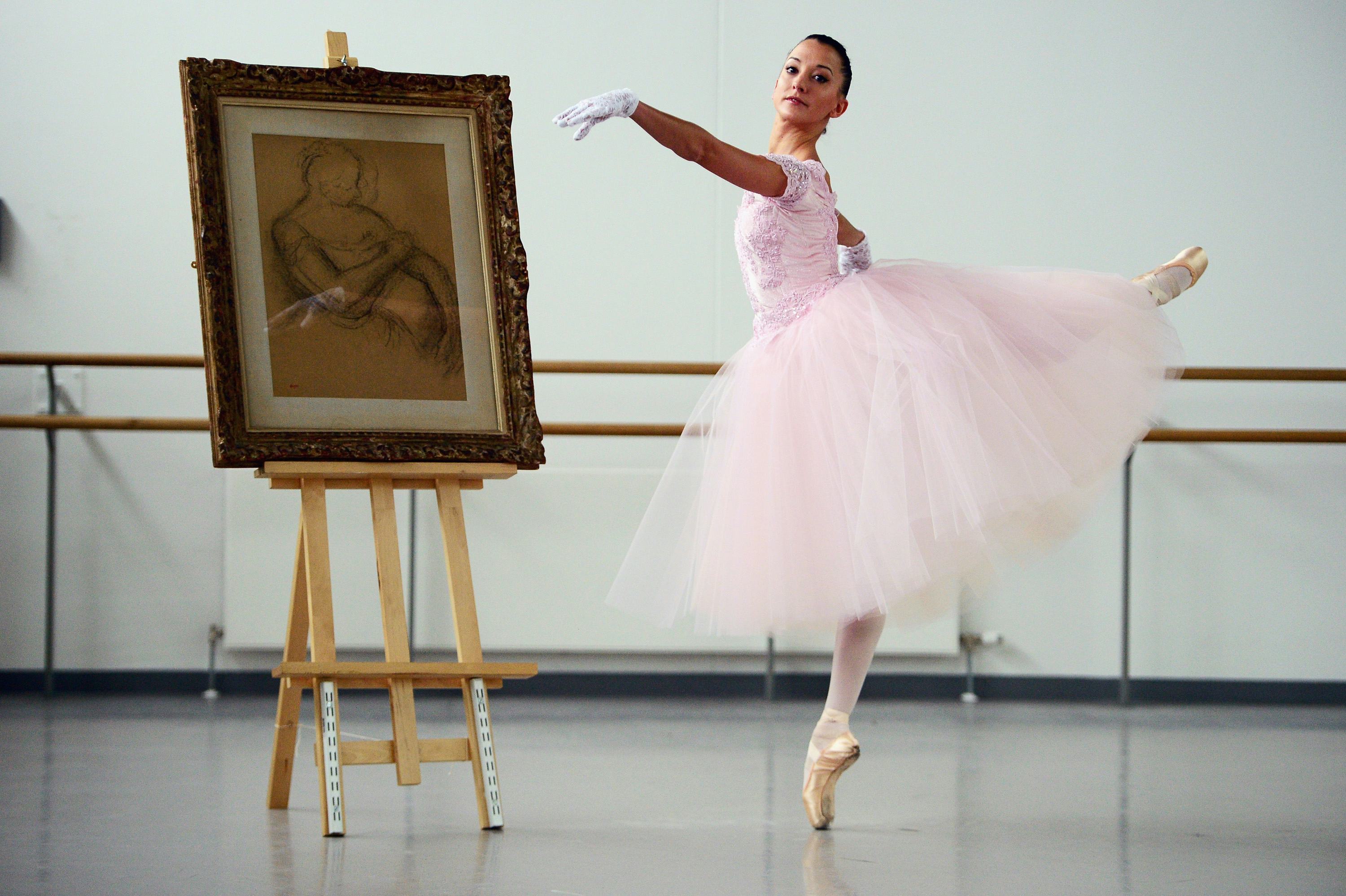 Happy International Dance Day: 5 Stylish Ways To Dress Like A Dancer ...