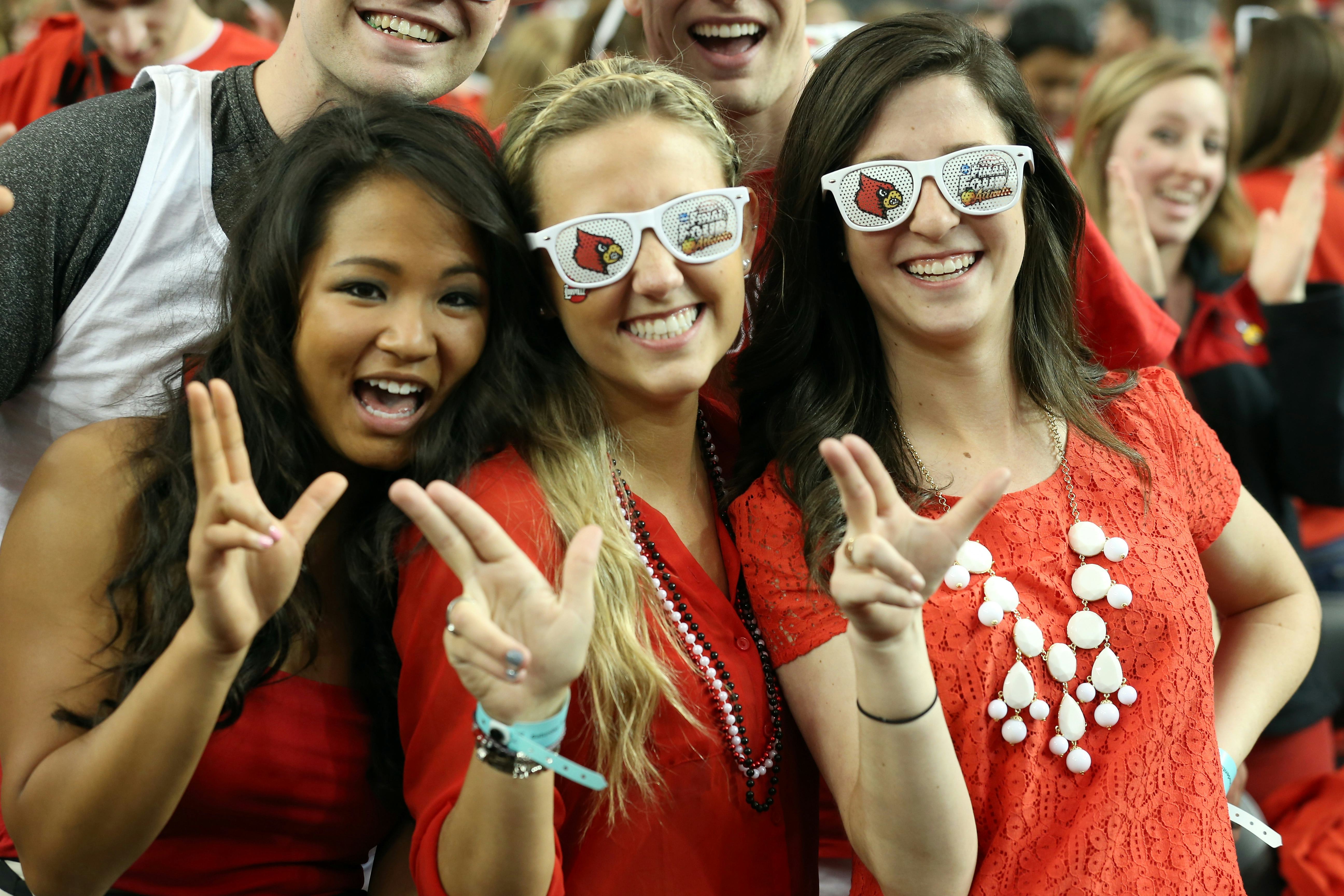 March Madness Outfit Ideas Perfect For Anyone Who's Equal Parts Sports ...