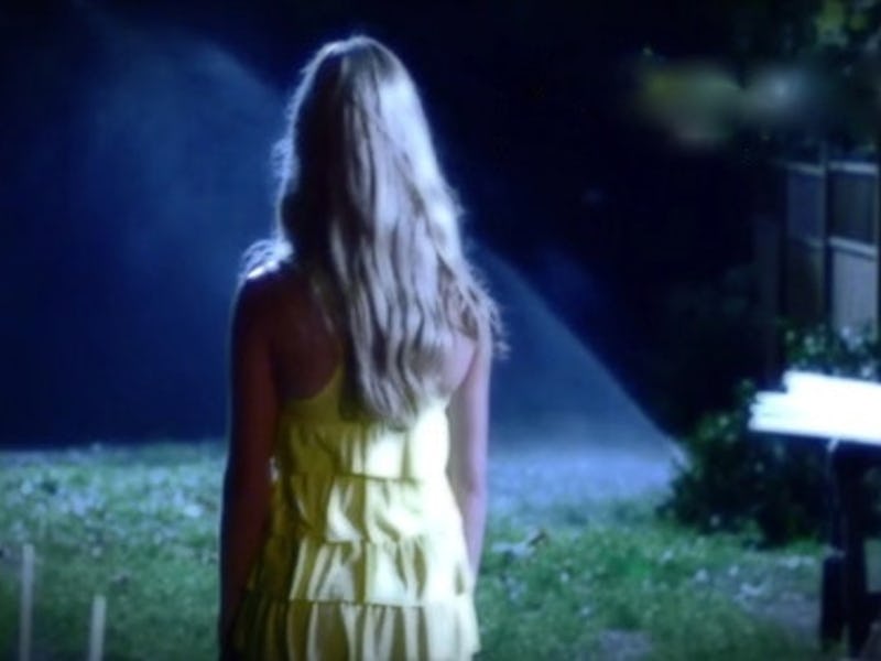 Bethany Young Being In The DiLaurentis Yard On 'Pretty Little Liars ...