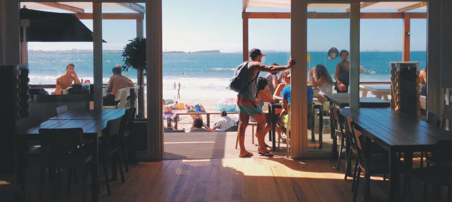 8 Ways To Get Out Of A Boring Conversation Politely