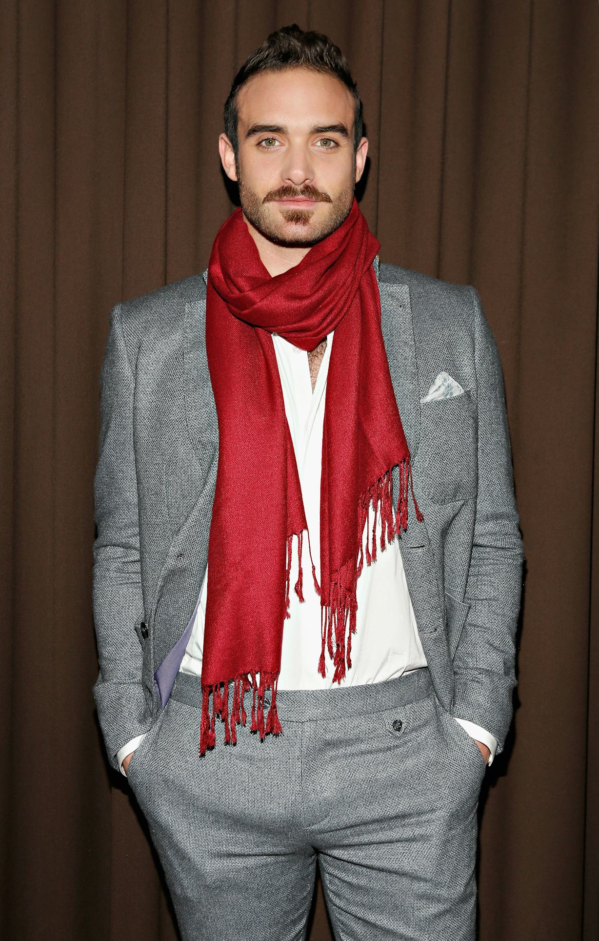 Who Plays Galavant British Actor Joshua Sasse Is A Bit Of A Mystery But Man Can He Sing